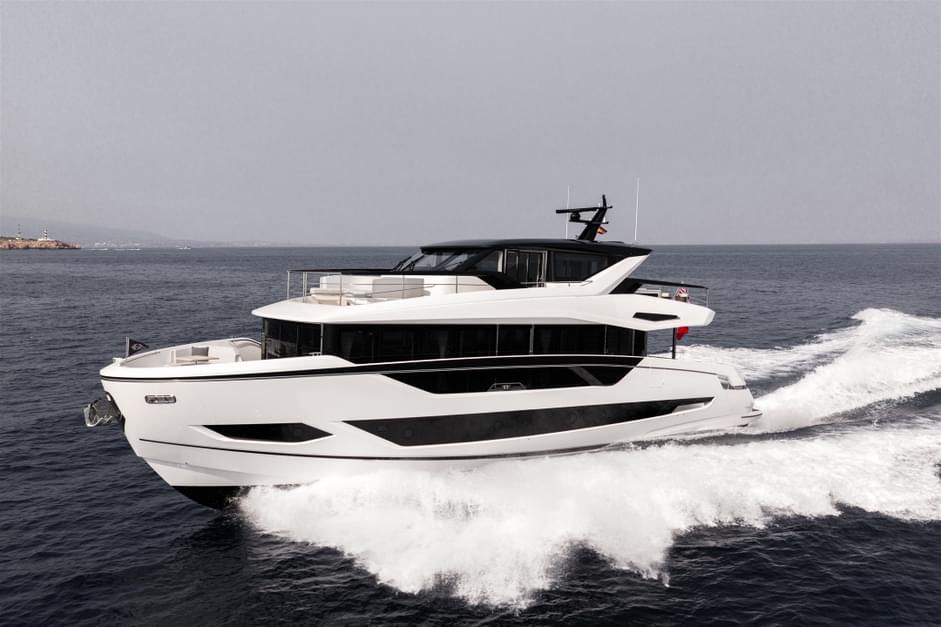 Sunseeker | Welcome to the Sunseeker 82 Ocean Enclosed