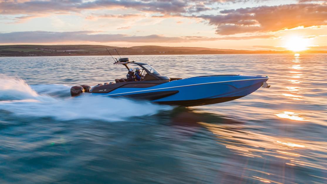 Sunseeker | Performance | Welcome to the Sunseeker Hawk 38