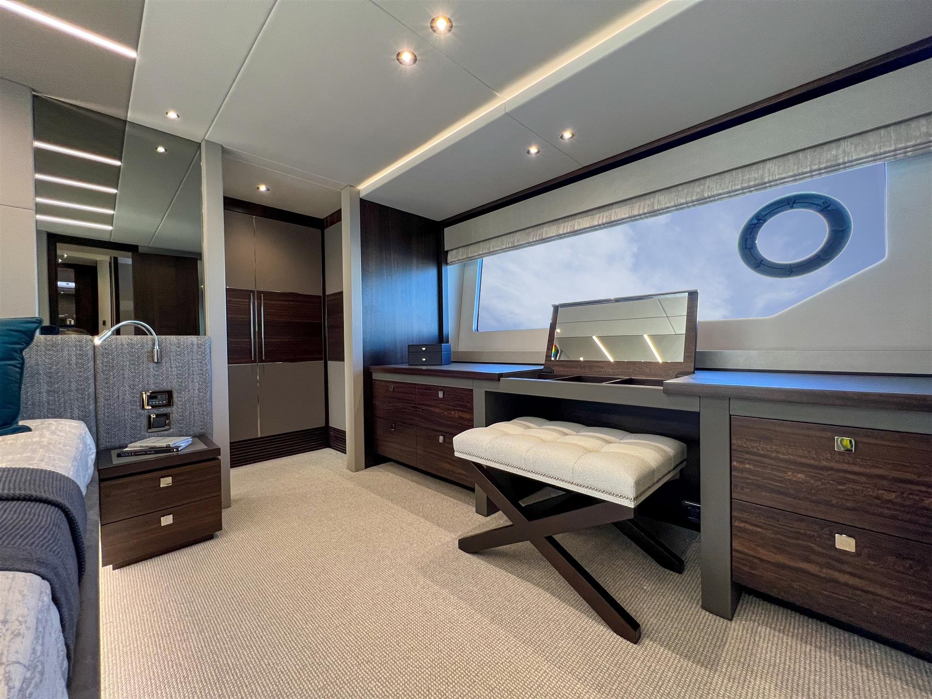 Sunseeker Gulf | 76 YACHT