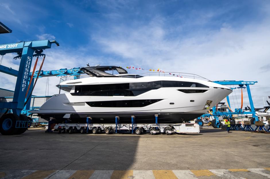 Sunseeker | Sunseeker News | Sunseeker 100 Yacht wins 'Best Exterior ...