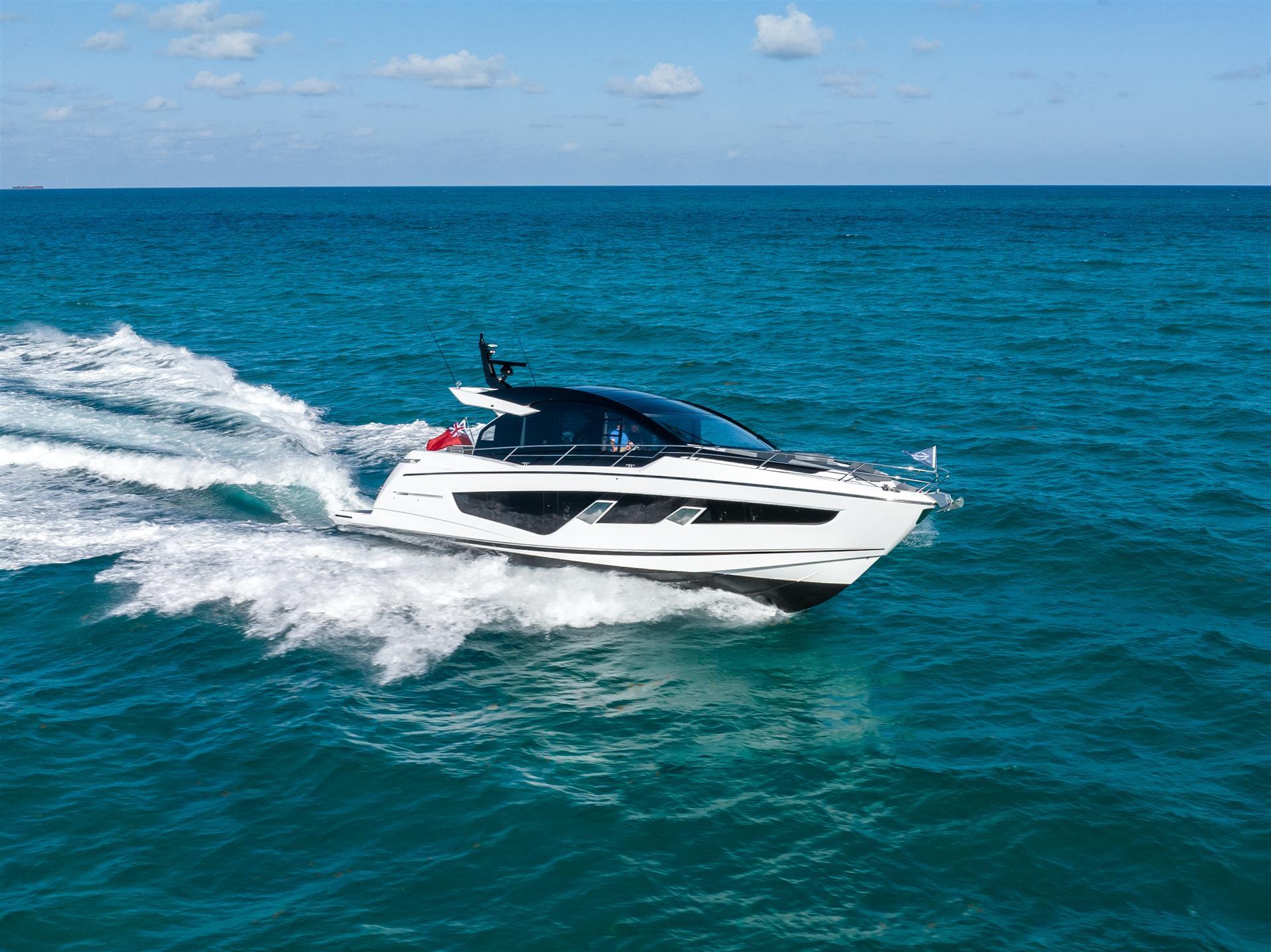 Sunseeker | Luxury Yachts